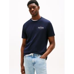 T-Shirt Tommy Hilfiger "HILFIGER STACK TEE", Herren, Gr. S, blau (desert sky), Single Jersey, Obermaterial: 100% Baumwolle, regular fit h&uuml;ftlang, Rundhals, Shirts T-Shirt