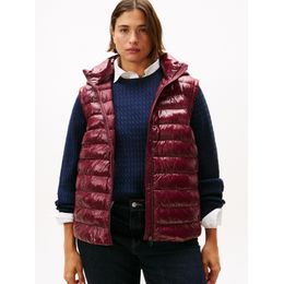 Steppweste Tommy Hilfiger Curve "CRV LW PADDED SLIM VEST", Damen, Gr. 52, rot (deep burgundy), Steppware, Obermaterial: 100% Nylon. Futter: 100% Polyamid. Wattierung: 100% Polyester, unifarben, slim fit, Westen Steppweste, in gro&szlig;en Gr&ouml;&szlig;en, mit Kapuze