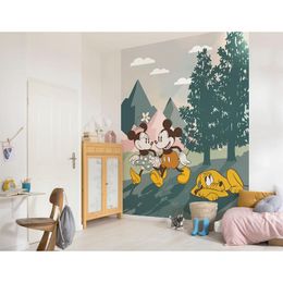Komar Fototapete &raquo;Digitaldruck Vlies - Mickey & Minnie Embrace Nature&laquo; bedruckt glatt Kinderzimmer bunt Vlies