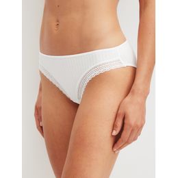 Slip Calida "Etude Ajours", Damen, Gr. S (40/42), wei&szlig;, Single Jersey, Obermaterial: 89% Modal, 11% Elasthan, k&ouml;rpernah, Unterhosen Slip, mit femininer Spitze, elastisch, in Single-Jersey Qualit&auml;t