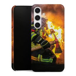 DeinDesign Galaxy S24 Handy Premium Case Smartphone Handyh&uuml;lle Schutzh&uuml;lle gl&auml;nzend Life Saver Fire Fighters Fire Premium Case