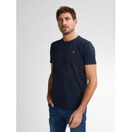 Rundhalsshirt PETROL INDUSTRIES, Herren, Gr. S, blau (navy blau), Jersey, Obermaterial: 100% Baumwolle, unifarben, regular fit taillenbedeckt, Rundhals, gerader Abschluss, Shirts Rundhalsshirt, mit Logo Stickerei
