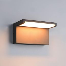 Trio LED-Au&szlig;enwandlampe Ravi, anthrazit, Breite 18 cm Metall IP65