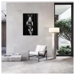 Alu-Dibond-Druck queence "Verf&uuml;hrerische Frau in sexy Unterw&auml;sche und Maske", farbe bild(er): grau, B:40cm H:60cm, Alu Dibond, Bilder, Erotische Fotokunst in Galeriequalit&auml;t inkl. Aufh&auml;ngesystem