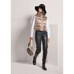 Madeleine Mode MADELEINE Damen Kurzweste "Steppweste Sommerweste mit Glanz-Finish", beige, Modern, Gr. 42, Obermaterial: 100% Polyamid PA., Westen, Wattierte