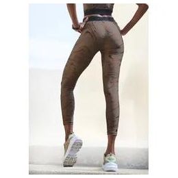 Funktionsleggings Lascana ACTIVE, Damen, Gr. XS (32/34), N-Gr, braun (braun, kupfer), Obermaterial: 85% Polyester, 15% Elasthan, bedruckt, gemustert, gl&auml;nzend, figurbetont kn&ouml;chellang, Hosen, Sportleggings mit gl&auml;nzendem Print und 3D Schriftzug