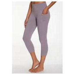 3/4-Leggings Lascana ACTIVE, Damen, Gr. 44/46, N-Gr, lila (lavendel), Obermaterial: 95% Baumwolle, 5% Elasthan, unifarben, Basic, k&ouml;rpernah 3/4-L&auml;nge, Hosen, mit Handytasche, Loungewear