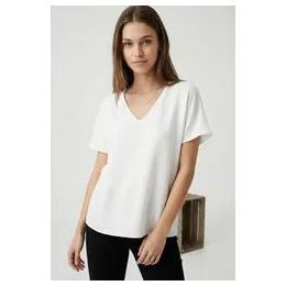 Shirtbluse Only CARMAKOMA "CARMETTA LIFE V-NECK SS TOP WVN NOOS", Damen, Gr. 44, cloud dancer, Jersey, Obermaterial: 100% Polyester, unifarben, regular fit normal, V-Ausschnitt, Blusen