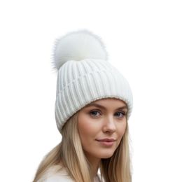 Kumixi Beanie female White size Onesize