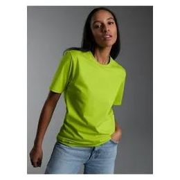 T-Shirt TRIGEMA "TRIGEMA T-Shirt DELUXE Baumwolle", Damen, Gr. 4XL, gelb (lemon), Single Jersey, 100% Baumwolle, Basic, lang, Rundhals, Shirts T-Shirt