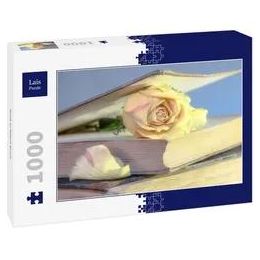 Lais Puzzle Rose in altem Buch 1000 Teile