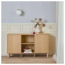 Sideboard HAMMEL FURNITURE "Mistral, Hochwertig Schrank, 6 Holz F&uuml;&szlig;e, mit 2 gerillten T&uuml;ren", wei&szlig; (eiche, wei&szlig; pigmentiert), B:133cm H:75cm T:42cm, Holzwerkstoff, Massivholz, Sideboards, Sideboard, und 3 verstellbare Einlegeb&ouml;den, B: 132 cm, anpassungsbar Designm&ouml;bel