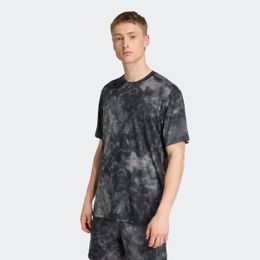 T-Shirt adidas Performance "TRAIN ESSENTIALS SEASONAL ALLOVER-PRINT", Herren, Gr. M, schwarz, Obermaterial: 92% Polyester, 8% Elasthan, Rundhals, Shirts T-Shirt, sportlicher Stil, Alloverprint im Camouflage-Look, schnell trocknend