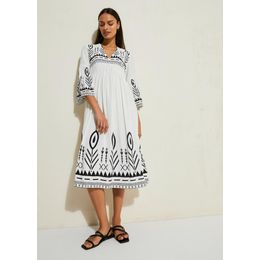 bonprix Midikleid aus flie&szlig;ender Viskose, wei&szlig;, Gr.40, Weit schwingendes Kleid mit kontrastreichen Ikat-Druck, aus Viskose