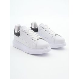 Trendyol Sneakers in Wei&szlig; - 61% | Gr&ouml;&szlig;e 42 | Damen-sneakers