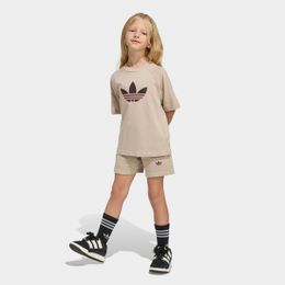 Trainingsanzug adidas originals "LOCKERES KURZES -SET MIT TREFOIL", Jungen, Gr. 110, stone khaki, Obermaterial: 100% Baumwolle, Sportanz&uuml;ge Trainingsanzug