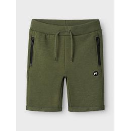 Sweatshorts name it "NKMVIMO SWE SHORTS BRU NOOS", Jungen, Gr. 110, N-Gr, gr&uuml;n (rifle gr&uuml;n), Sweatware, Obermaterial: 60% Baumwolle, 40% Polyester, unifarben, regular fit kurz, Hosen Sweatshorts, Baumwollmischung, Umschlagsaum, Rei&szlig;verschlusstaschen