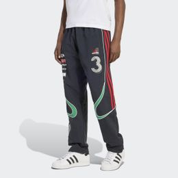 Sporthose adidas originals "TEAMGEIST MOTO TRACKPANT", Herren, Gr. L, N-Gr, schwarz, gr&uuml;n, better scarlet, Obermaterial: 100% Polyamid, Hosen Sporthose, lockere Passform, f&uuml;r l&auml;ssigen Komfort und Flexibilit&auml;t