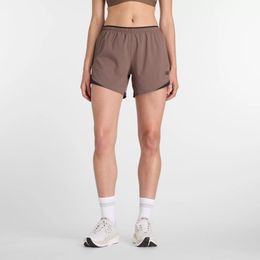New Balance Workout Pants 'RC Essential Short 5"' female Brown size XS