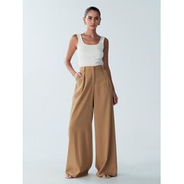 St Mrlo Pleat-Front Pants female Beige size 18