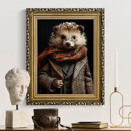 Bilderwelten Bild mit Barockrahmen Antik Tiere Digital Art Barock braun - Igel im Anzug - edle Optik Jugendzimmer