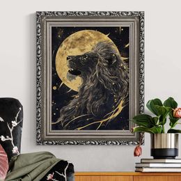 Bilderwelten Bild mit Barockrahmen Antik Tiere Digital Art Barock schwarz - L&ouml;we Sternzeichen II - Himmel Jugendzimmer