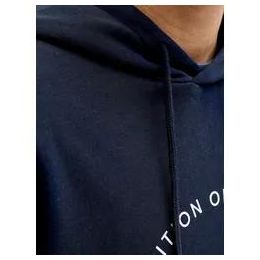 Jack & Jones PlusSize Kapuzensweatshirt "JJGRAYSON SWEAT HOOD PLS", Herren, Gr. 3XL, navy blazer, angeraute Sweatware, Obermaterial: 60% Polyester, 40% Baumwolle, JACK & JONES PLUSSIZE, bedruckt, regular fit, Rippb&uuml;ndchen, Sweatshirts
