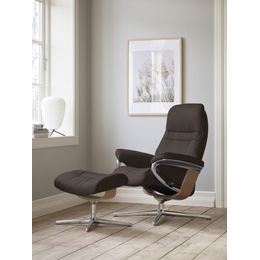 Relaxsessel stressless "Sunrise", braun (braun batick), B:83cm H:105cm T:74cm, Leder BATICK: BATICK ist ein leicht korrigiertes, durchgef&auml;rbtes und genarbtes M&ouml;belleder, bei dem die meisten Unebenheiten und Spuren in der Regel entfernt wurden., Sessel, Relaxsessel, mit Hocker, mit Cross Base, Gr&ouml;&szlig;e S, M & L, Holzakzent Eiche