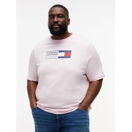 Tommy Hilfiger Big & Tall T-Shirt "BRAND LOVE TEXT", Jungen, Gr. 3XL, pinklily, Single Jersey, Obermaterial: 100% Baumwolle, TOMMY HILFIGER BIG & TALL, unifarben, regular fit normal, Rundhals, eingesetzt abgesteppte Kante, Shirts T-Shirt, Regular fit f&uuml;r gro&szlig;e Gr&ouml;&szlig;en