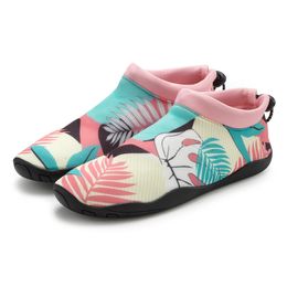 Lascana Damen Badeschuh "Badelatsche, Badeschuhe", Gr. 44, bunt, Obermaterial: 100% Neopren. Decksohle: 100% Neopren. Futter: 100% Neopren.