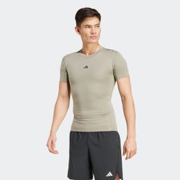 Herren T-Shirt "TECHFIT COMPRESSION TRAINING", gr&uuml;n, Gr. XL, adidas Performance, Obermaterial: 83% Polyester, 17% Elasthan, Shirts