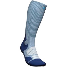 Sportsocken Bauerfeind "Outdoor Merino Compression Socks, Women", Damen, Gr. 43-46, blau (sky blau, l), Obermaterial: 54% Polyamid, 37% Wolle, 9% Elasthan, Socken Sportsocken, mit Kompression, f&uuml;r Damen