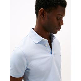 Poloshirt Tommy Hilfiger "1985 SLIM POLO mit Piqu&eacute;-Struktur und Stickerei", Herren, Gr. XL, blau (breezy blau), Piqu&eacute;, Obermaterial: 96% Baumwolle, 4% Elasthan, Basic, slim fit, eingesetzt B&uuml;ndchen, Shirts Poloshirt, meliert, casual, slim fit, Baumwollmix, Polokragen