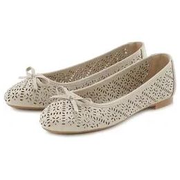 Ballerina Lascana "Slip-On-Sneaker, Freizeitschuh, Slipper, Halbschuh", Damen, Gr. 43, beige, Obermaterial: 100% Lederimitat. Decksohle: 100% Lederimitat. Futter: 100% Lederimitat. Laufsohle: 100% Synthetik, unifarben, Basic, Schuhe Ballerina, mit kleinen Cut-Outs VEGAN