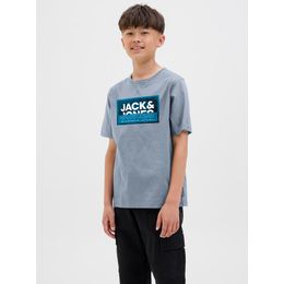 Jack & Jones T-Shirt JACK & JONES JUNIOR "JCOLOGAN SS24/25 TEE SS CREW NECK JNR", Jungen, Gr. 128, subdued blau, Single Jersey, Obermaterial: 100% Baumwolle, bedruckt, regular fit normal, Rundhals, Shirts T-Shirt