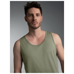 TRIGEMA Herren Unterhemd "TRIGEMA Tr&auml;gershirt aus 100% Baumwolle", gr&uuml;n, Gr. XXXL, 100% Baumwolle, Unterhemden