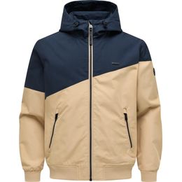 Outdoorjacke Ragwear "Winngs YOUMODO", Gr. L (52), navy, Obermaterial: 65% Baumwolle, 35% Polyester. Innenfutter: 100% Polyester, gerade h&uuml;ftbedeckend, hoch geschlossener Ausschnitt, eng Rippstrickb&uuml;ndchen, Jacken Outdoorjacke, Leichte &Uuml;bergangsjacke mit Kapuze
