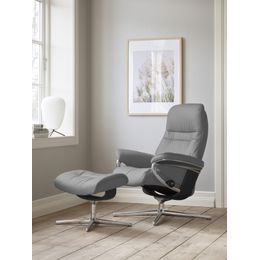 Relaxsessel stressless "Sunrise", grau (grau batick), B:83cm H:105cm T:74cm, Leder BATICK: BATICK ist ein leicht korrigiertes, durchgef&auml;rbtes und genarbtes M&ouml;belleder, bei dem die meisten Unebenheiten und Spuren in der Regel entfernt wurden., Sessel, Relaxsessel, mit Hocker, mit Cross Base, Gr&ouml;&szlig;e S, M & L, Holzakzent Schwarz
