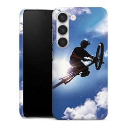 DeinDesign Galaxy S23 Handy Premium Case Smartphone Handyh&uuml;lle Schutzh&uuml;lle matt Bicycle Sky Mountainbike Premium Case
