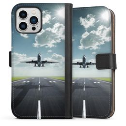 DeinDesign iPhone 13 Pro Max Handy Klapph&uuml;lle Handyh&uuml;lle aus Kunst Leder schwarz Flip Case Wanderlust Airplane Urlaub Sideflip mit langer Lasche