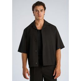 Blusenjacke LINDBERGH, Herren, Gr. L, schwarz, Web, Obermaterial: 65% Polyester, 31% Viskose, 4% Elasthan, unifarben, l&auml;ssig geschnitten h&uuml;ftbedeckend, V-Ausschnitt, Jacken Blusenjacke, Halbarm, mit Knopfleiste und Viskose