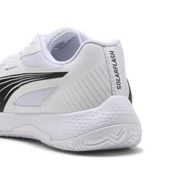 Puma Kinder Sneaker "Solarflash III Hallensportschuhe Jugendliche", Gr. 34,5, schwarz-wei&szlig;, Obermaterial: Textil, Synthetik. Futter: Textil.