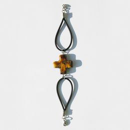 Schlaufenarmband mit braunem Keramikkreuz (1 St&uuml;ck)