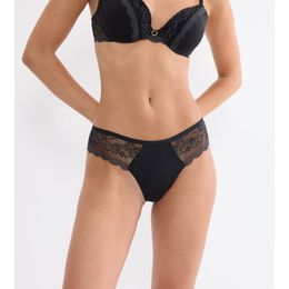 Triumph Damen String &raquo;Comfort Allure&laquo; florale Stretch-Spitze, elastisch, eleganter Look 36