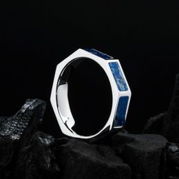 Holzkern Supremum Ring Silber und Lapislazuli