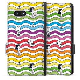 DeinDesign Google Pixel 7a Handy Klapph&uuml;lle Handyh&uuml;lle aus Kunst Leder schwarz Flip Case Snoopy Muster Peanuts Sideflip mit Lasche