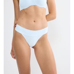 Triumph Damen String "Body Make-Up Illusion", Gr. 46light blau, Microtouch, Obermaterial: 80% Polyamid, 20% Elasthan, Unterhosen, nahtlos, weicher
