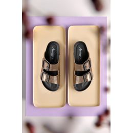 ANISTON SHOES Damen Pantolette, Gr. 37, braun, Lederimitat, gl&auml;nzend, Schuhe, Clog, Hausschuh, Homeslipper mit verstellbarer Schnalle
