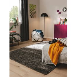 benuta Pop Hochflor Shaggyteppich Ricky Anthrazit 80x150 cm - Bettvorleger f&uuml;r Schlafzimmer