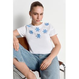 T-Shirt RICHROYAL, Damen, Gr. XS, wei&szlig;, Single Jersey, Obermaterial: 100% Baumwolle, unifarben, regular fit taillenbedeckt, Rundhals, eingesetzt abgesteppte Kante, Shirts T-Shirt, Regular fit mit Blumendetails